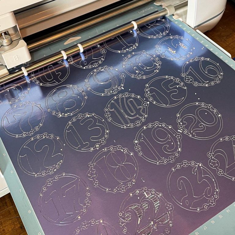 Die besten Plotter Adventskalender 2024 - Funkelfaden