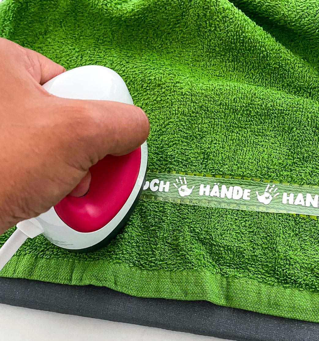 Handtuch individualiseren plotten, Bügelbilder 》Einfacher Textildruck ...