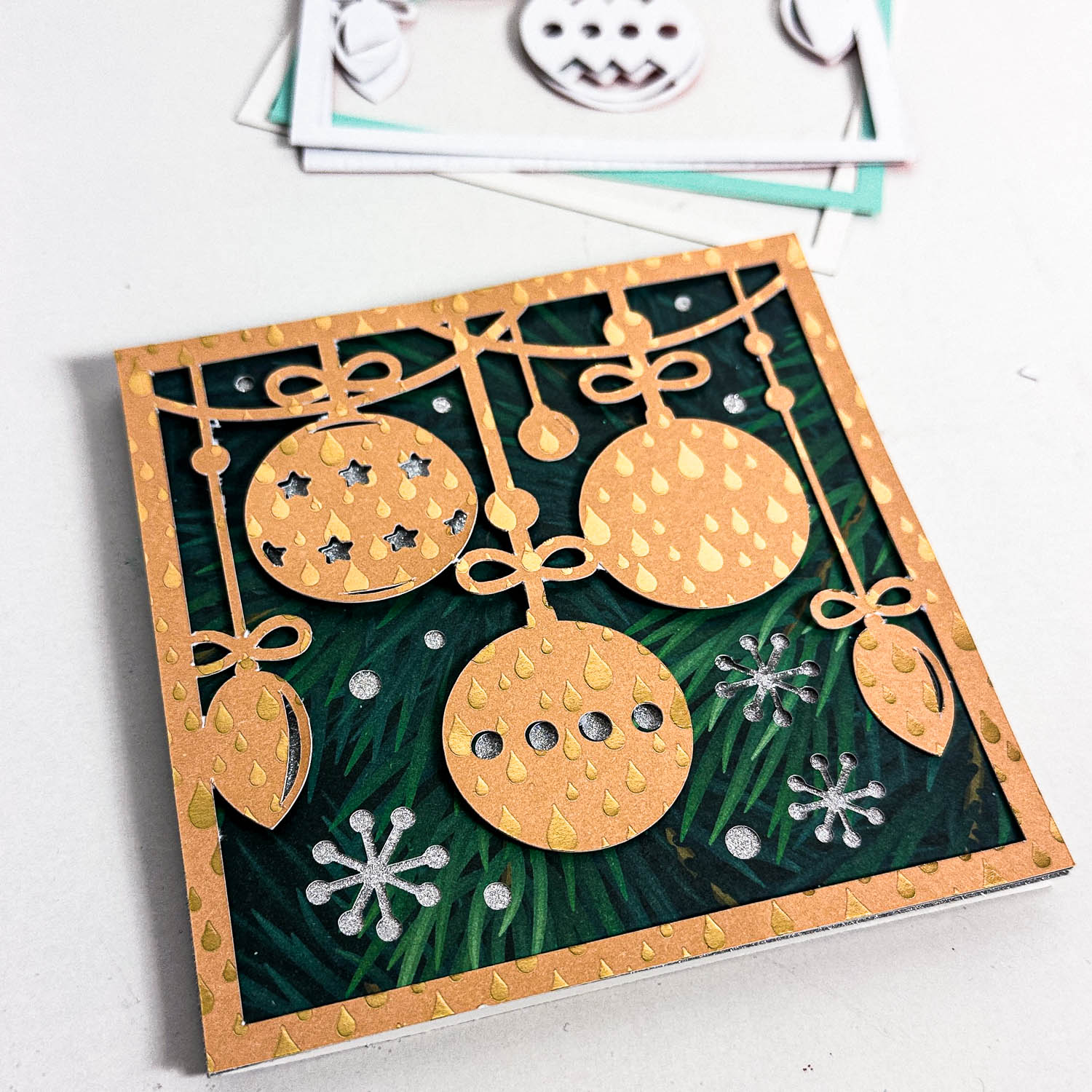 Weihnachtskarte plotten Plotterfreebie - Funkelfaden